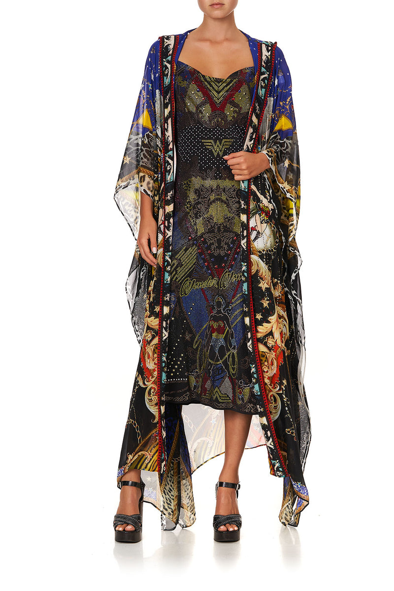 OVERSIZED ROBE WONDER WOMAN – CAMILLA